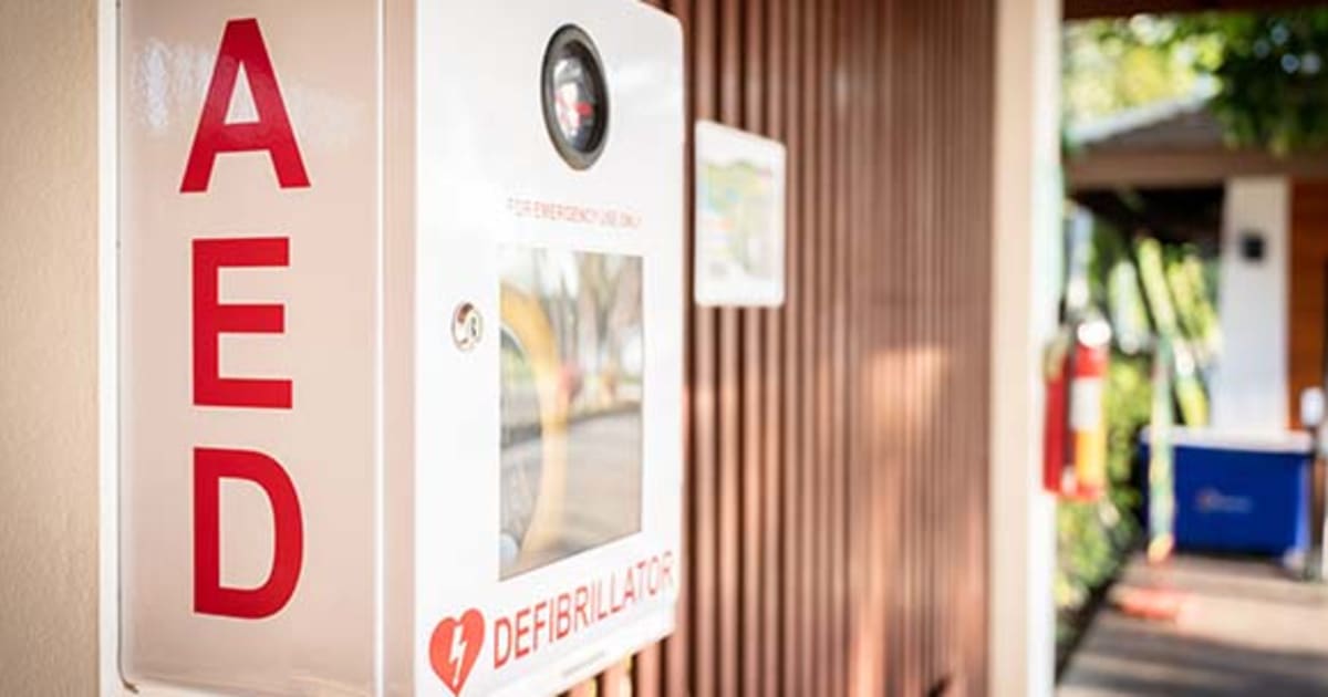 How to use an AED | Baptist Health | Jacksonville, FL